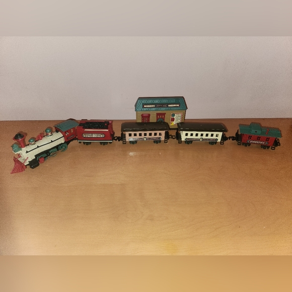 New Bright | Holiday | Holiday Village Train Set No 74 New Bright 1995 ...